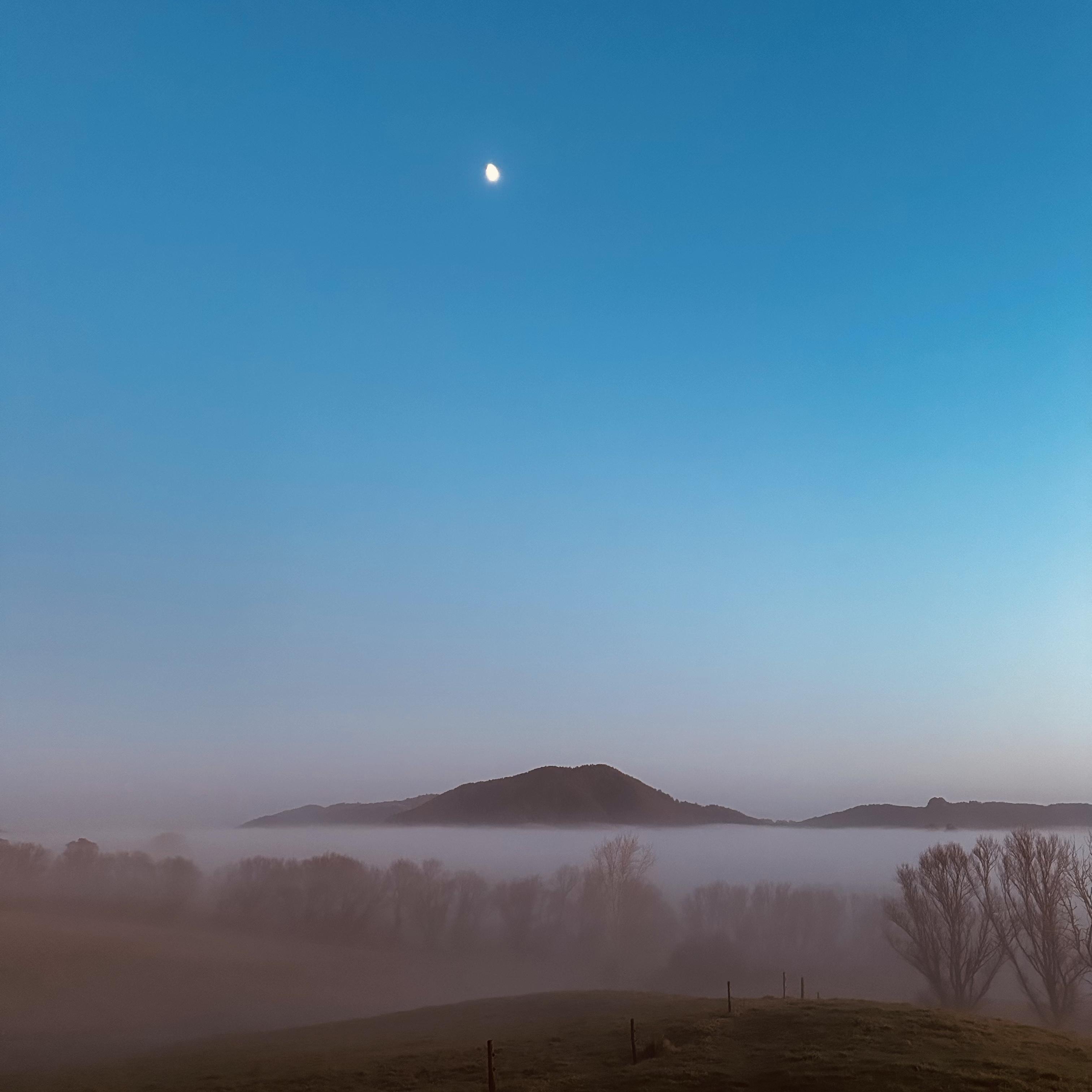 Long White Cloud - KULLY