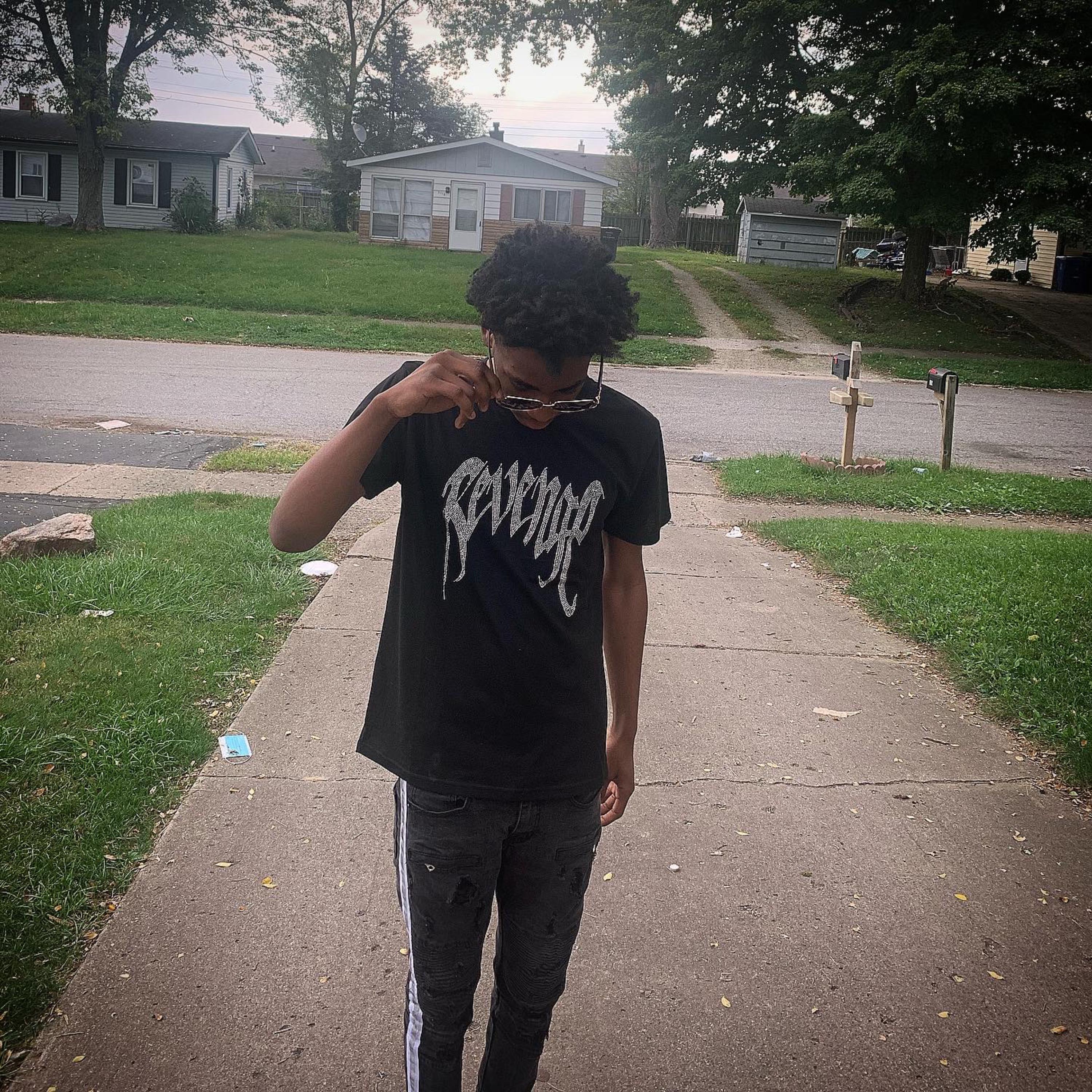 Beating Down Yo Block (REMIX) - Gball Nunnie